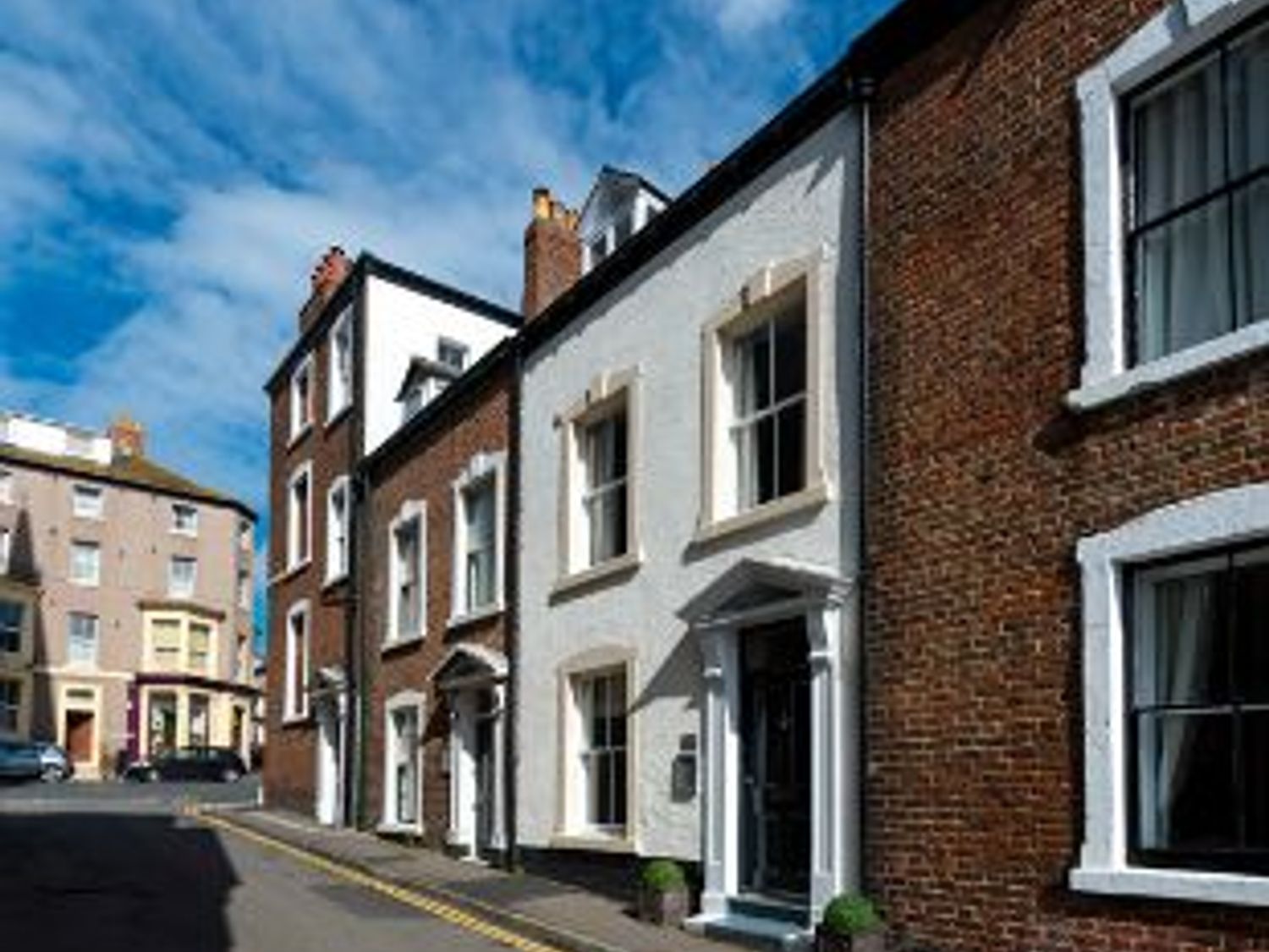 Harbour House, Whitby | Holiday Cottage | Bird Spot