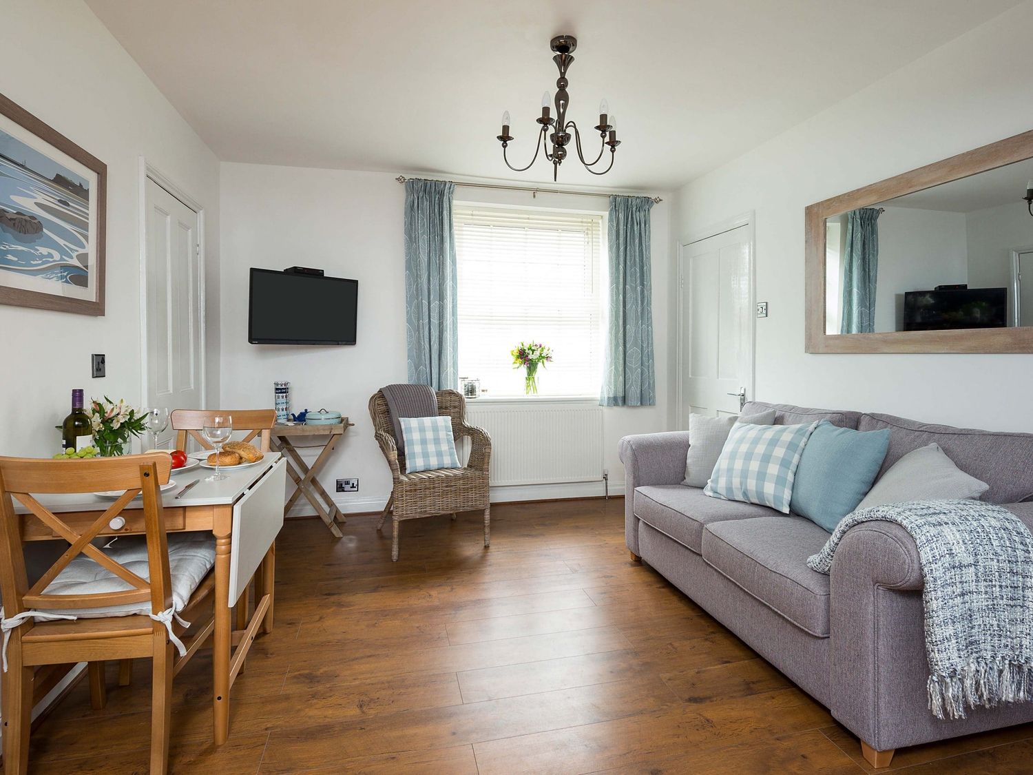 The Riddle, Whitby | Holiday Cottage | Bird Spot