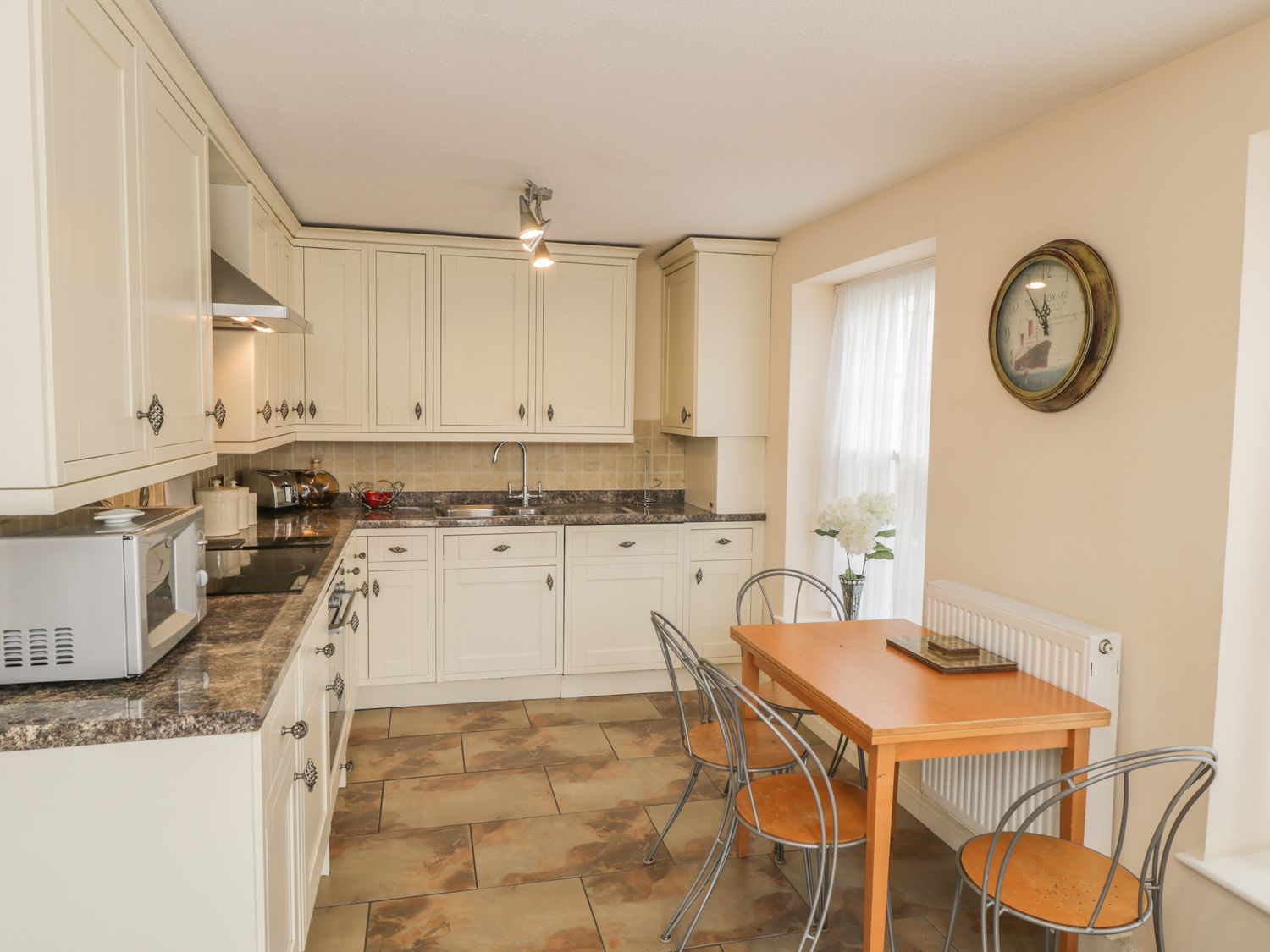 Filey Holiday Cottages - Self catering accommodation in Filey North ...