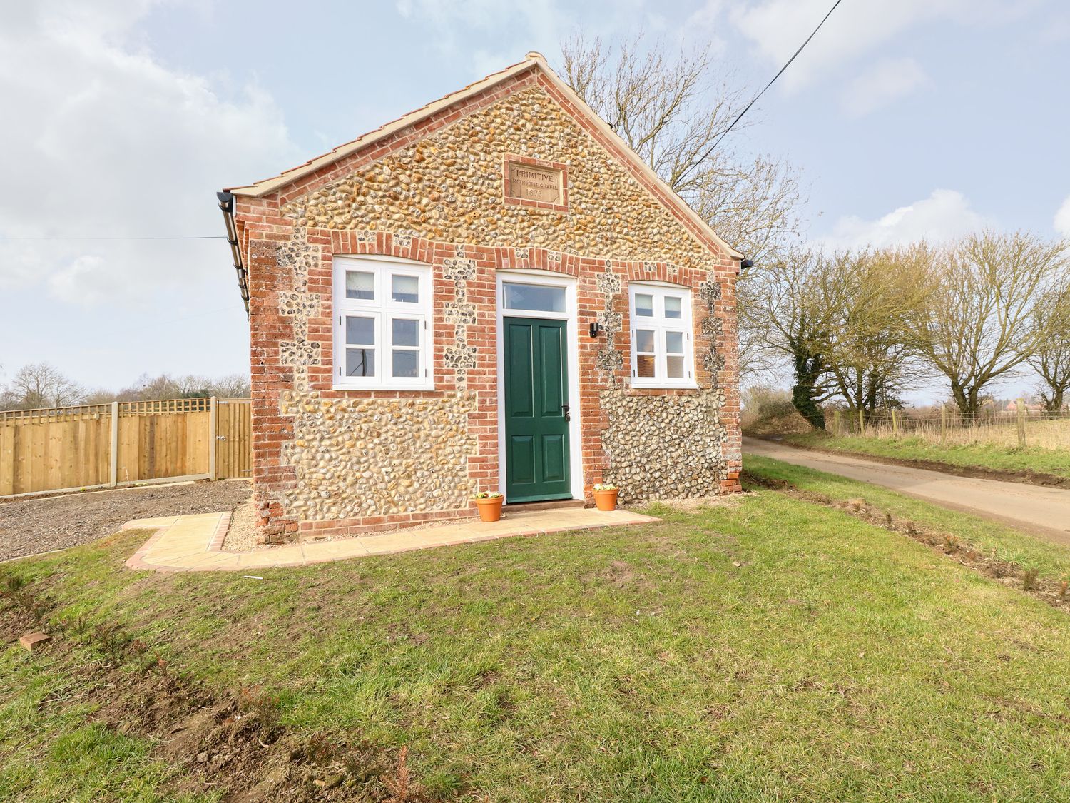 Wensum Spring, Fakenham | Holiday Cottage | Bird Spot