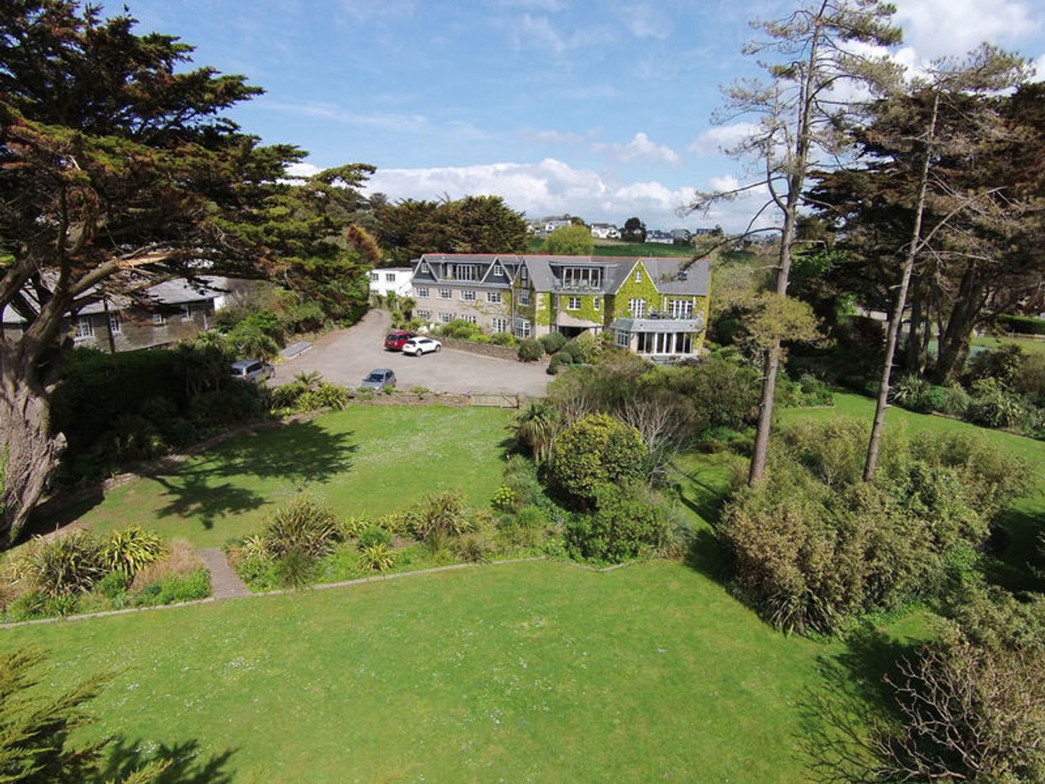 Bodare 8, Daymer Bay | Holiday Cottage | Bird Spot