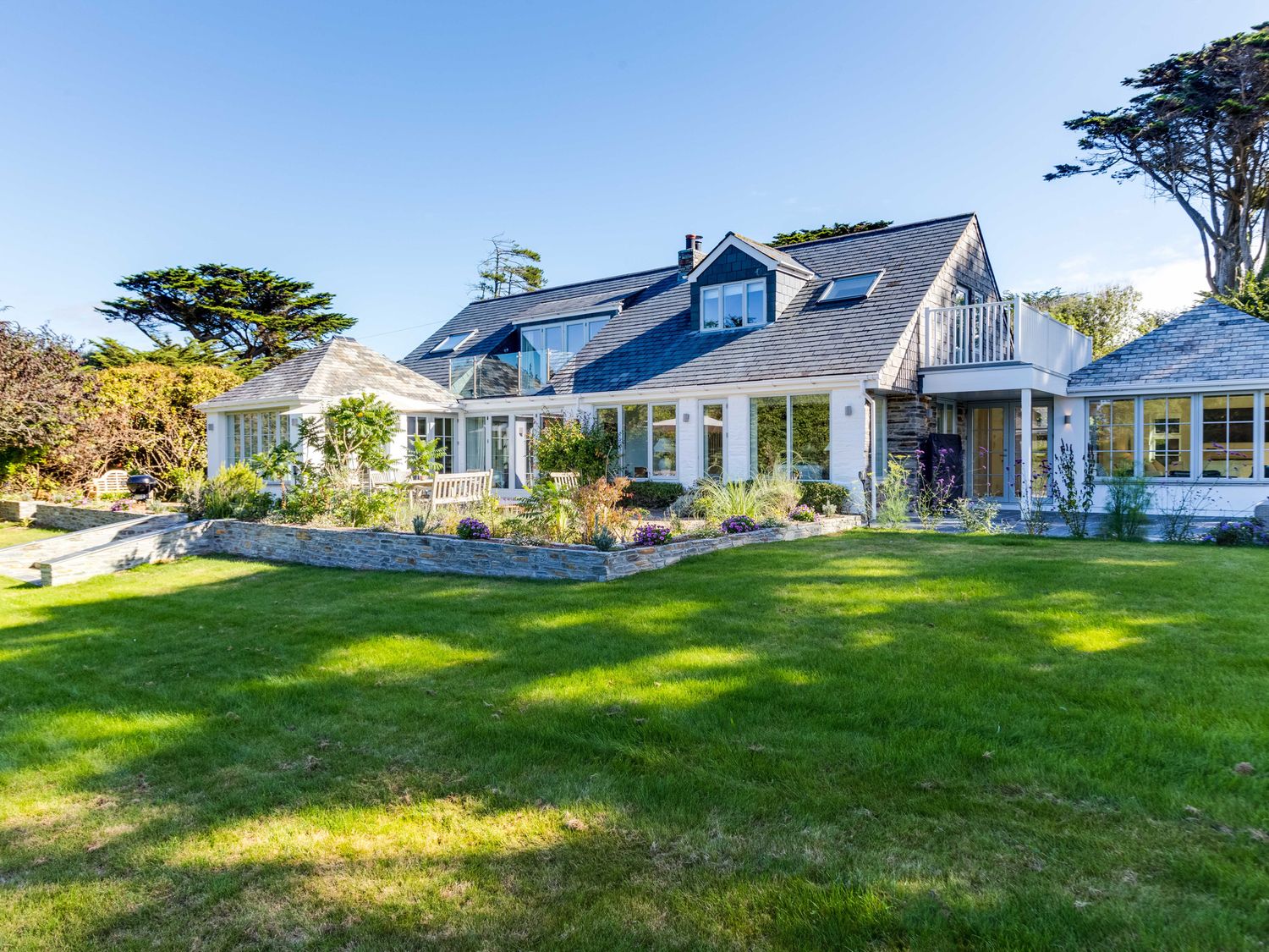 Greystones, Daymer Bay | Bird Spot