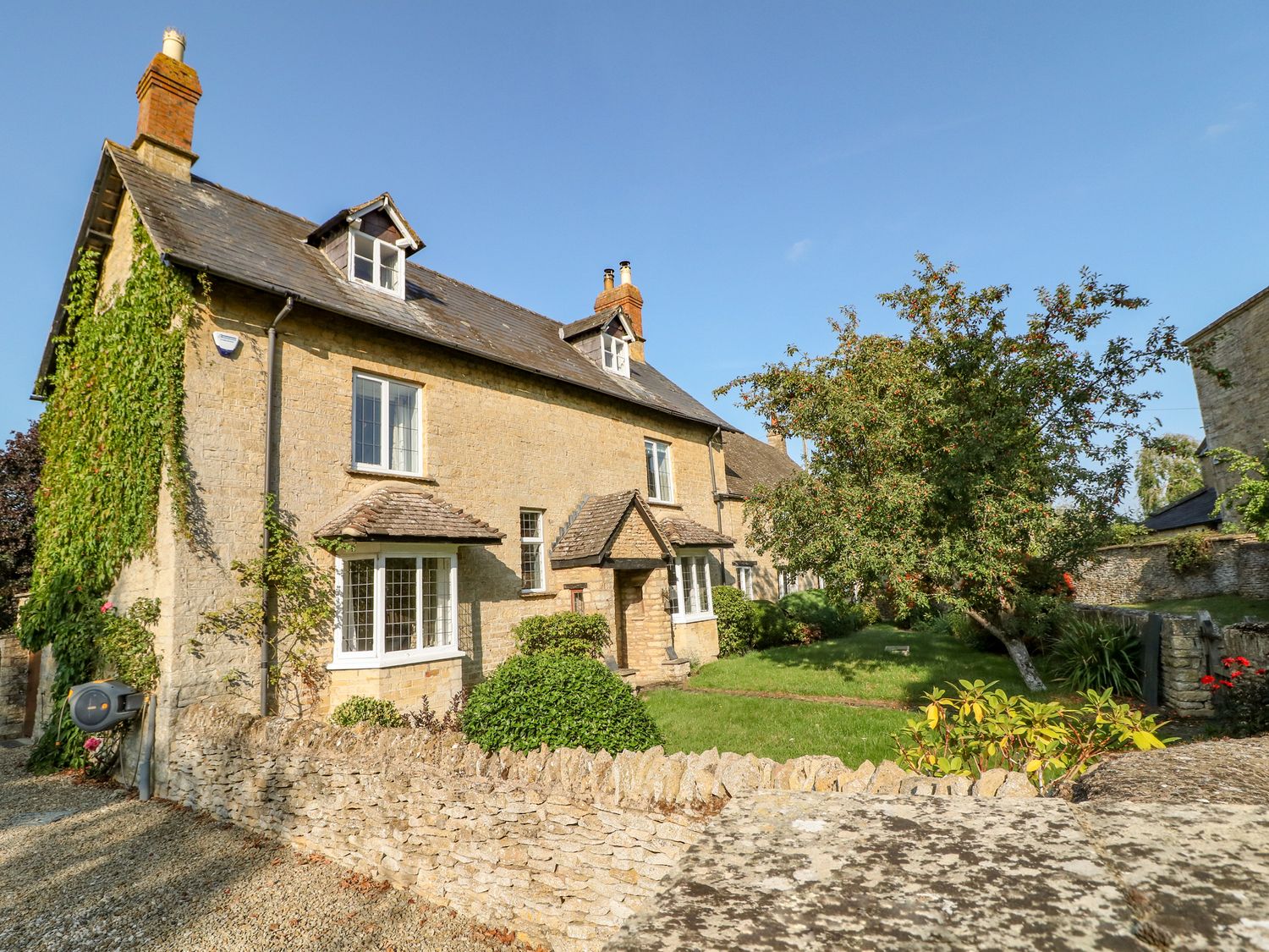 Whittington House | Holiday Cottages in Long Compton