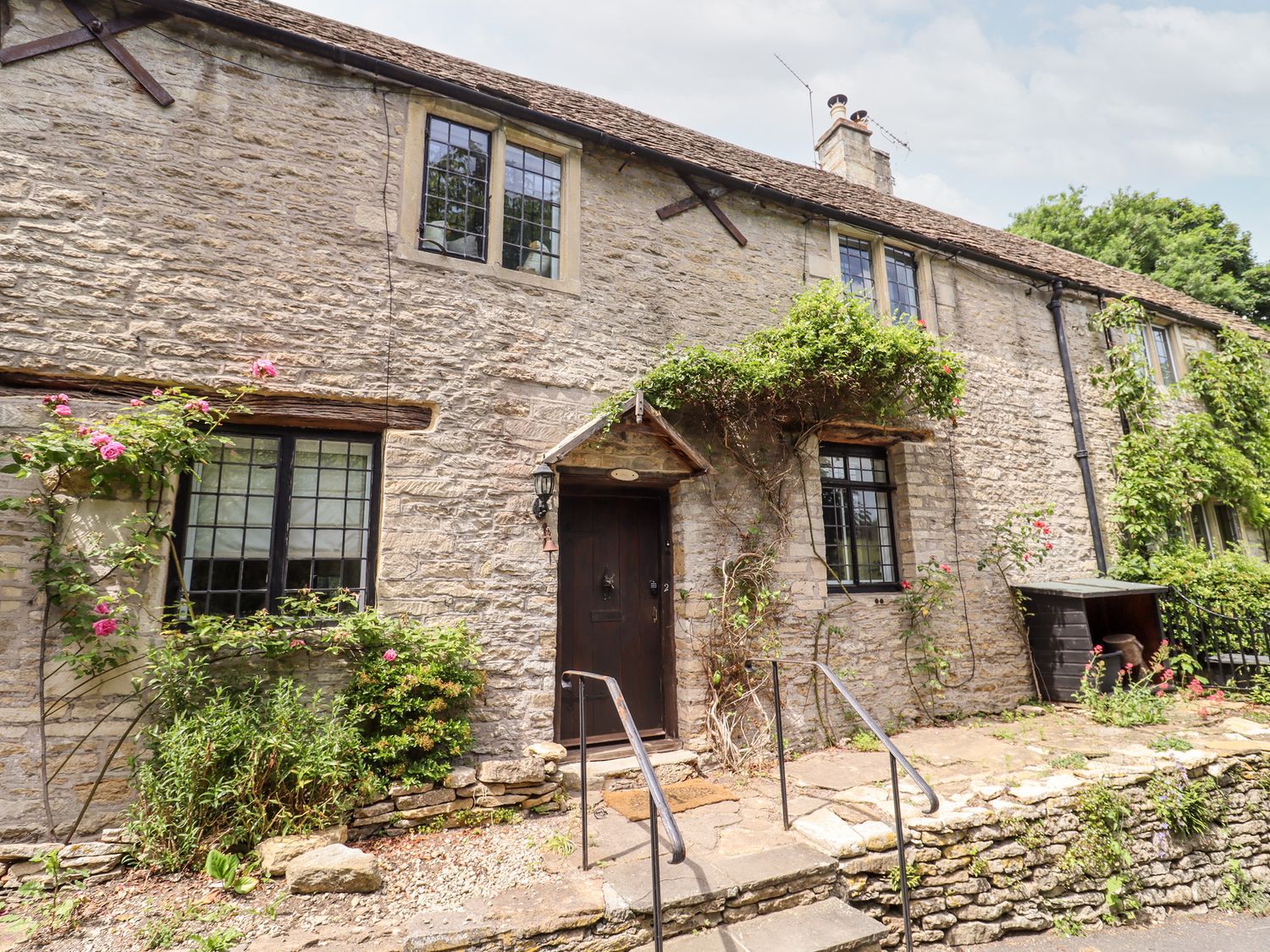 Fox Den Cottage, Castle Combe | Holiday Cottage | Bird Spot