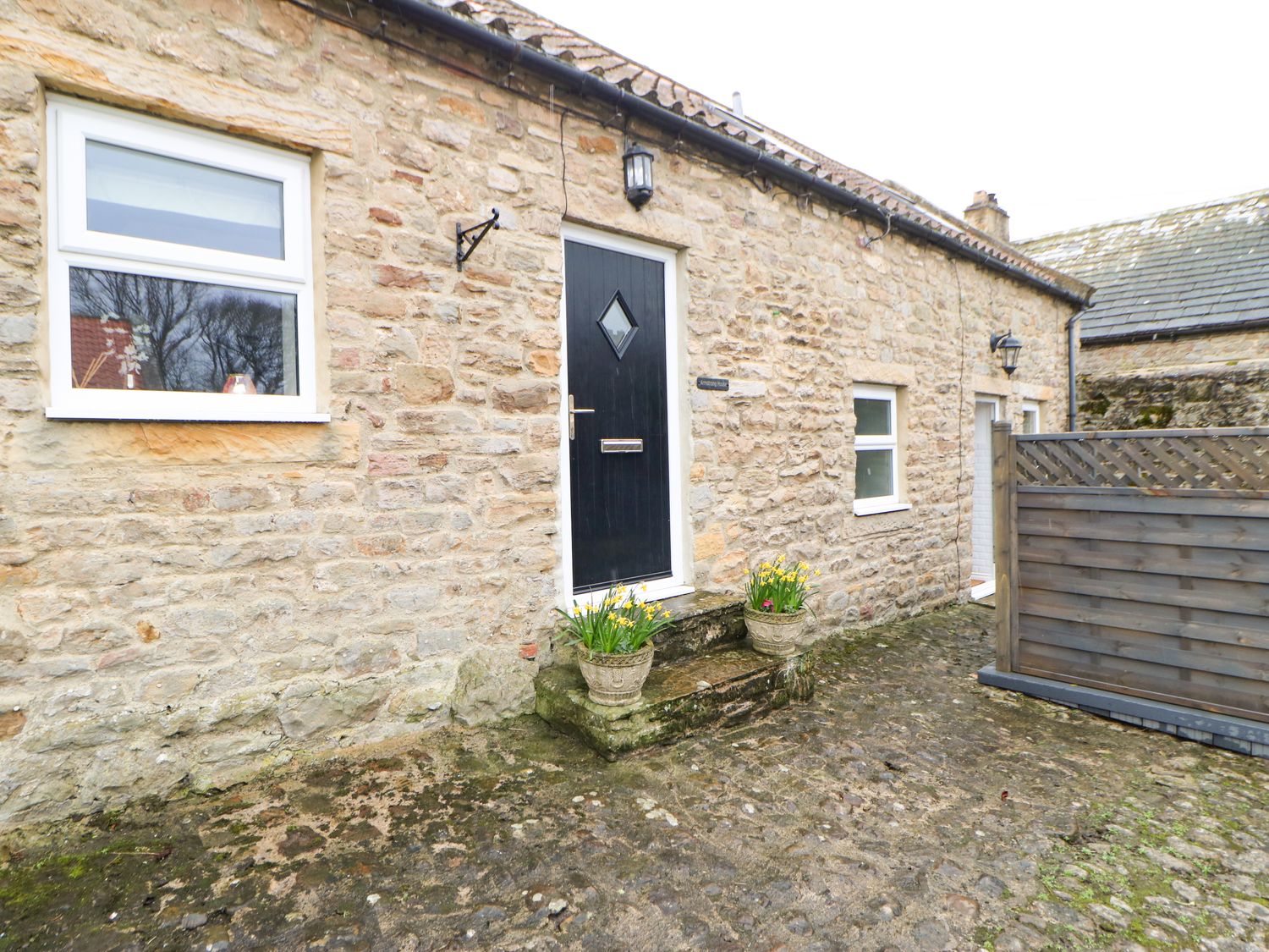 Barn House, Thornton Rust | Holiday Cottage | Bird Spot