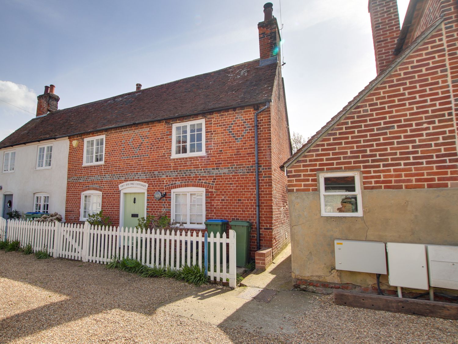 19 Quayside Walk, Marchwood | Holiday Cottage | Bird Spot