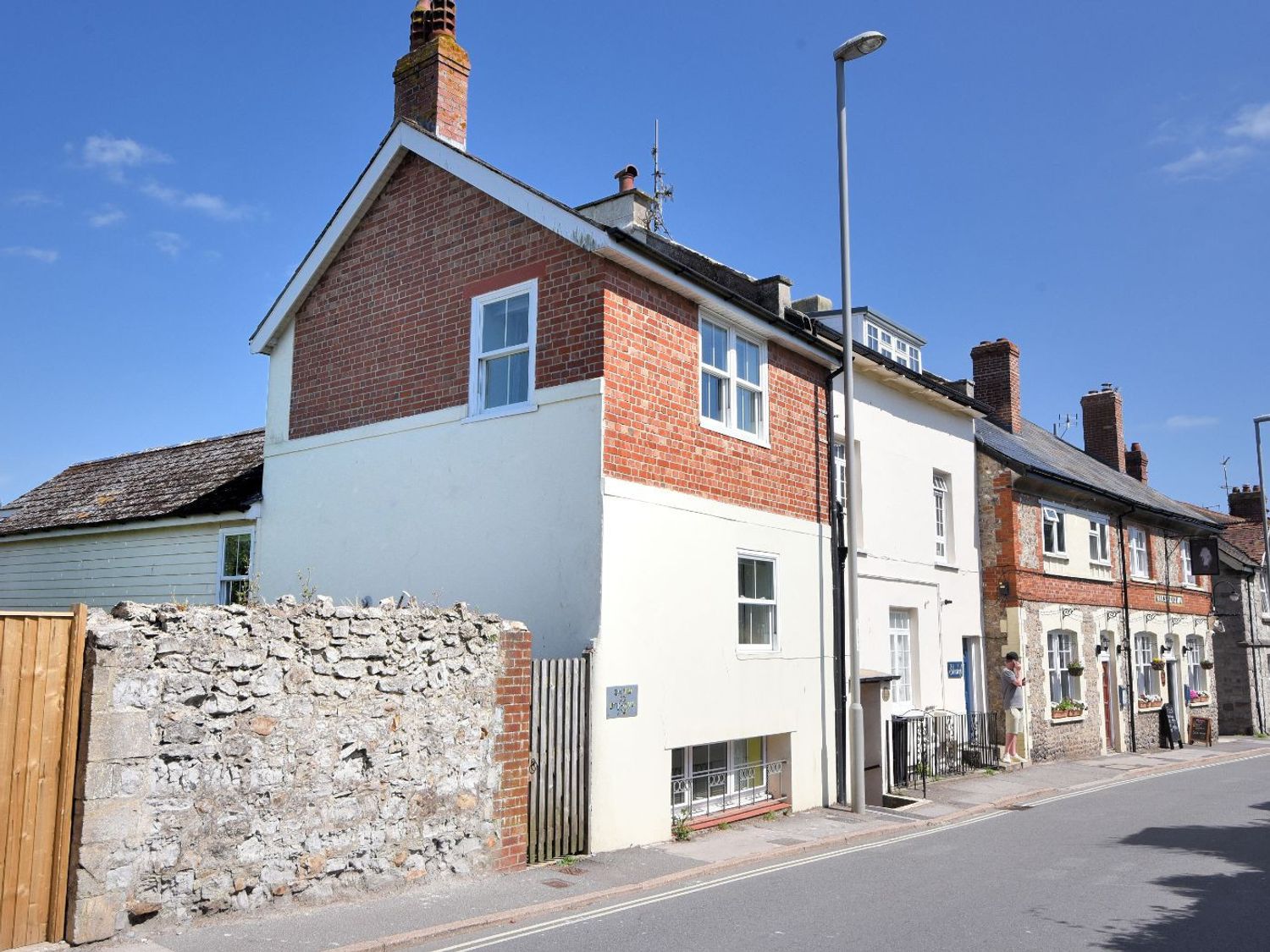 Bay View, Lyme Regis | Holiday Cottage | Bird Spot