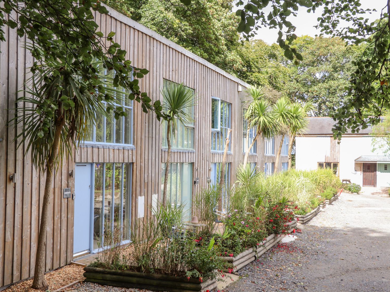 Sennen, Falmouth | Holiday Cottage | Bird Spot