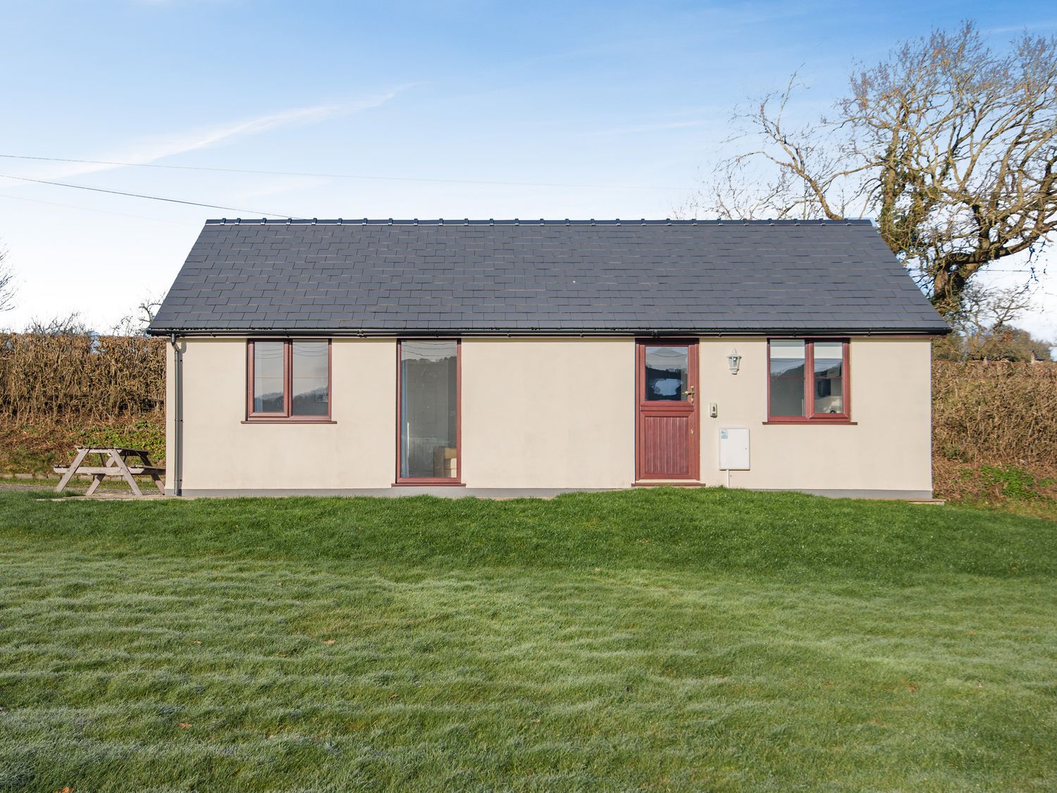 Sunny Cottage, Brecon | Holiday Cottage | Bird Spot