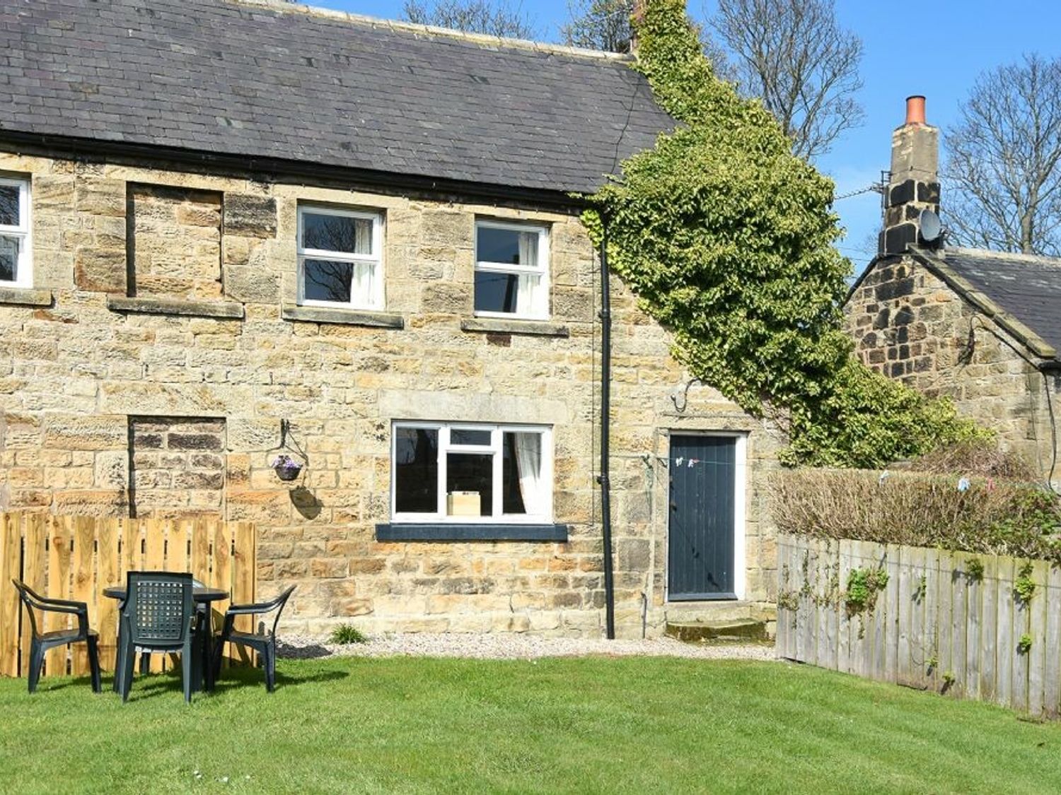 Bilton Farm Cottage No2 | Alnmouth | Bilton | Northumbria | Self ...