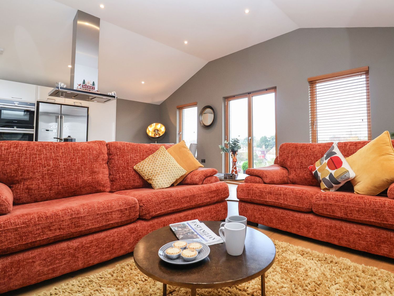 Woodbridge Penthouse, Woodbridge | Holiday Cottage | Bird Spot