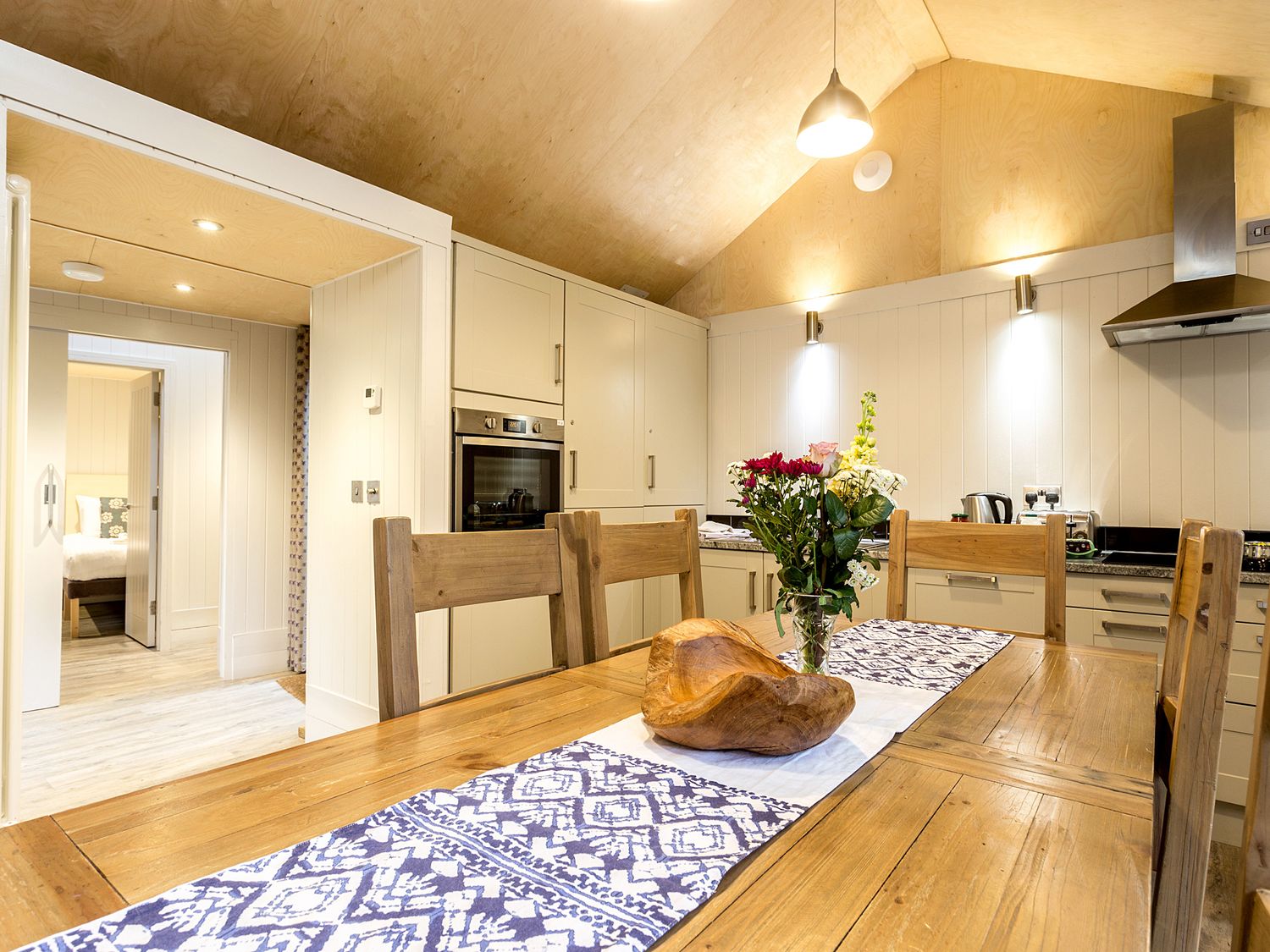 Lodge 5, Corfe Castle | Holiday Cottage | Bird Spot