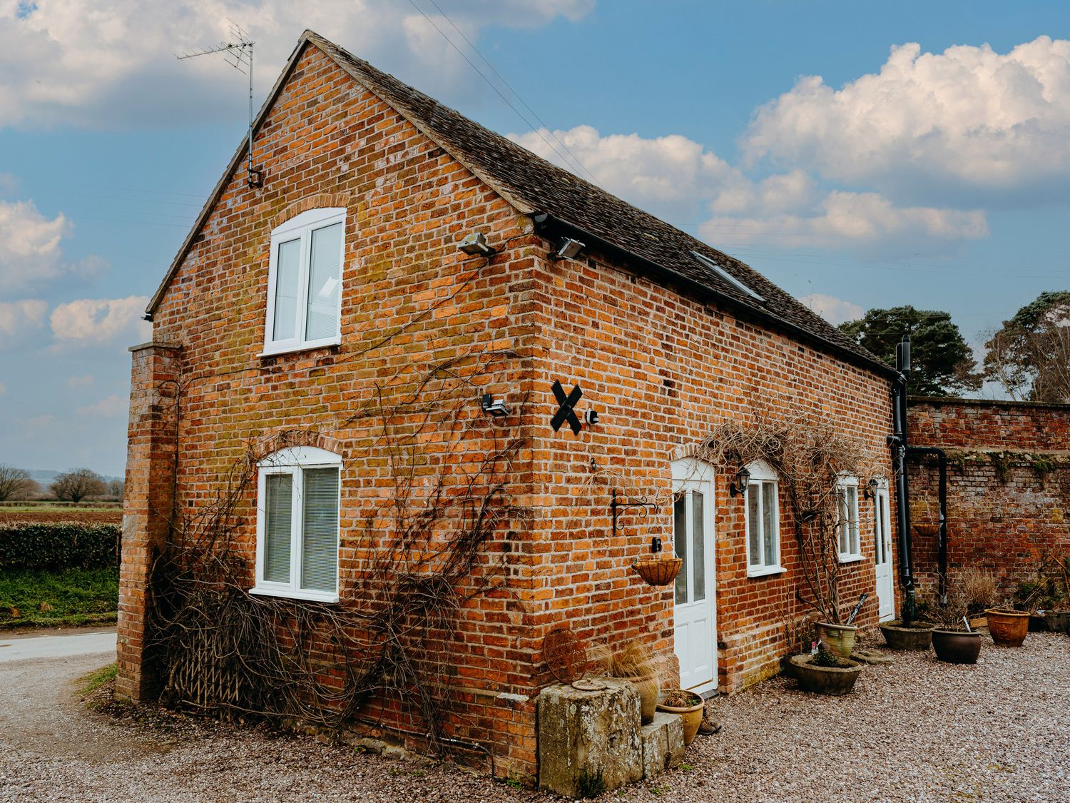 The Coach House Barn, Dorrington | Holiday Cottage | Bird Spot