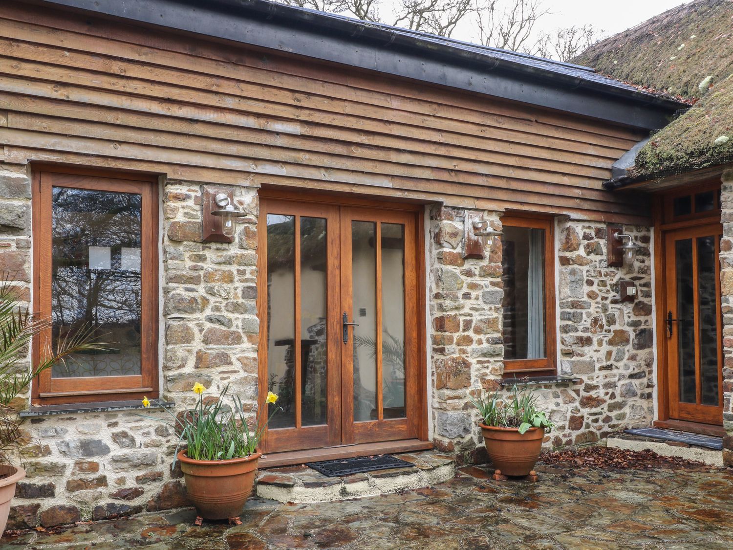 The Threshing Barn, Highampton | Holiday Cottage | Bird Spot