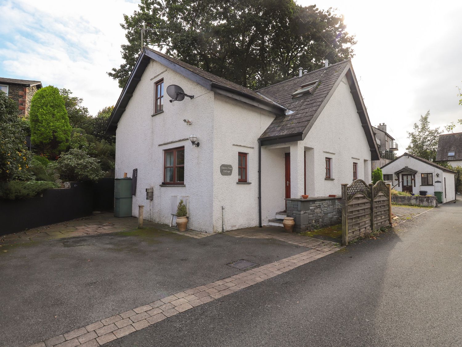 Cherry Tree Cottage, Windermere | Holiday Cottage | Bird Spot
