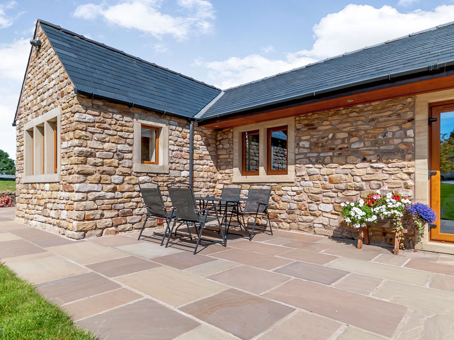 Settle Holiday Cottages - Self catering cottage accommodation in Settle ...