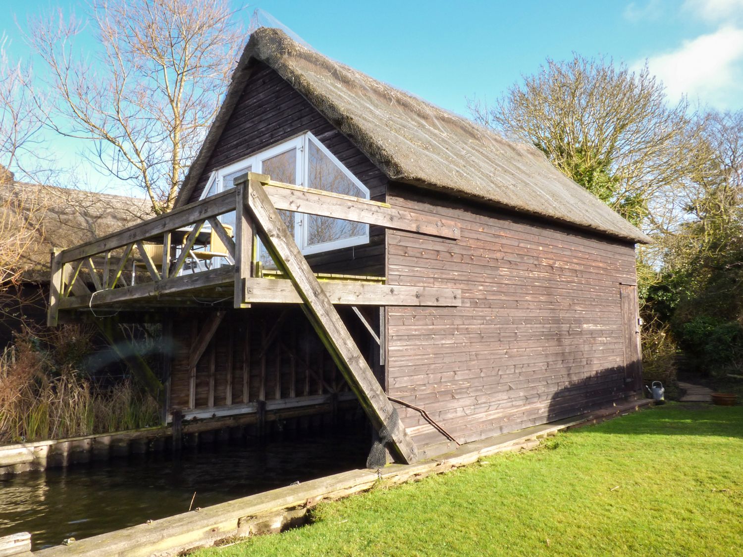 Cygnus Boathouse | South Walsham | Pilson Green | East Anglia | Self ...