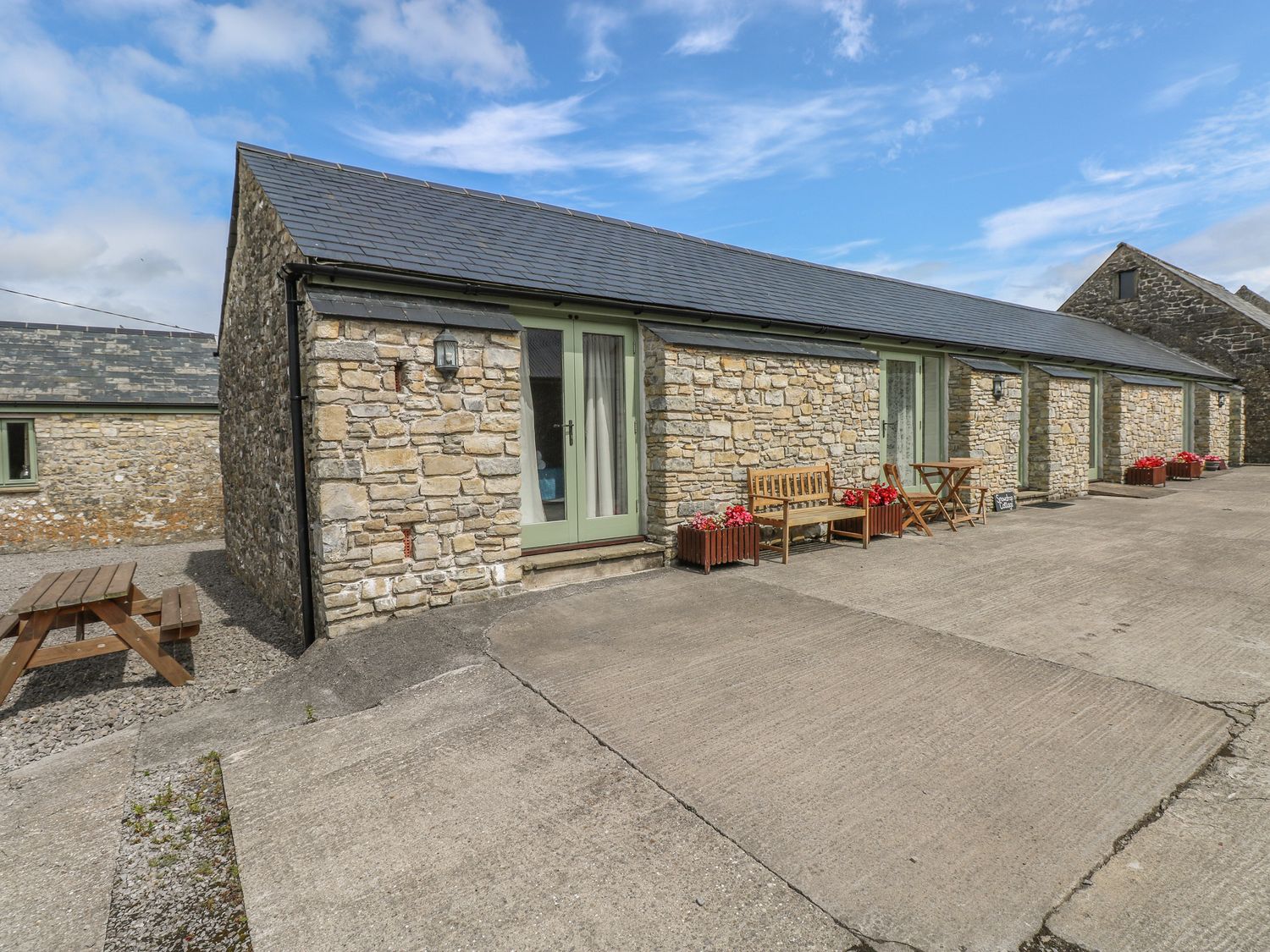 Snowdrop Cottage | Llantwit Major | Llantwit Major/llanilltud Fawr ...