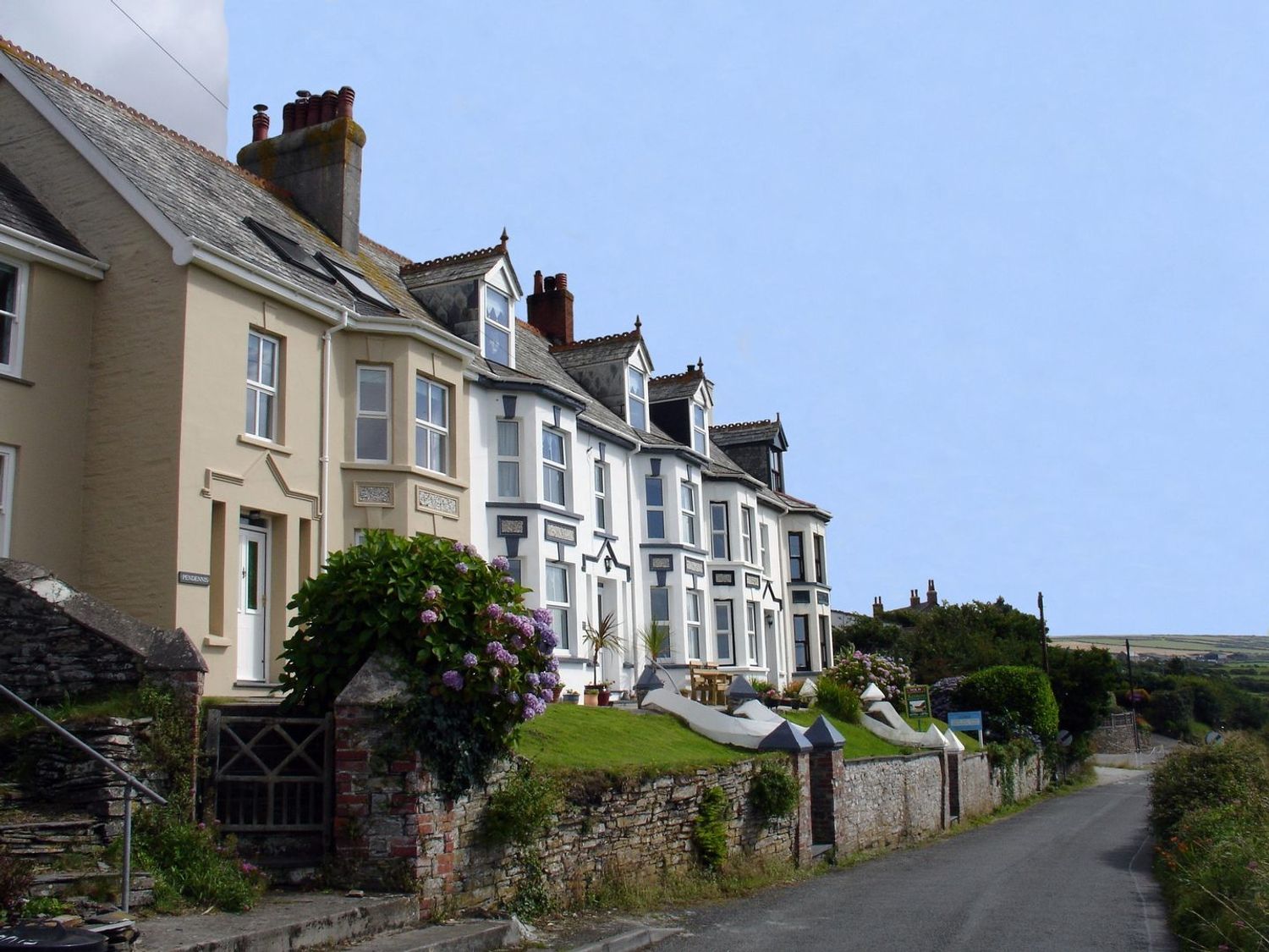 Heatherdale | Treknow | Cornwall | Self Catering Holiday Cottage