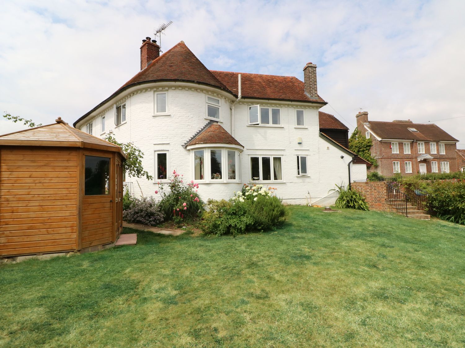 Hop House | Three Oaks | Coghurst Hall | South Of England | Self ...