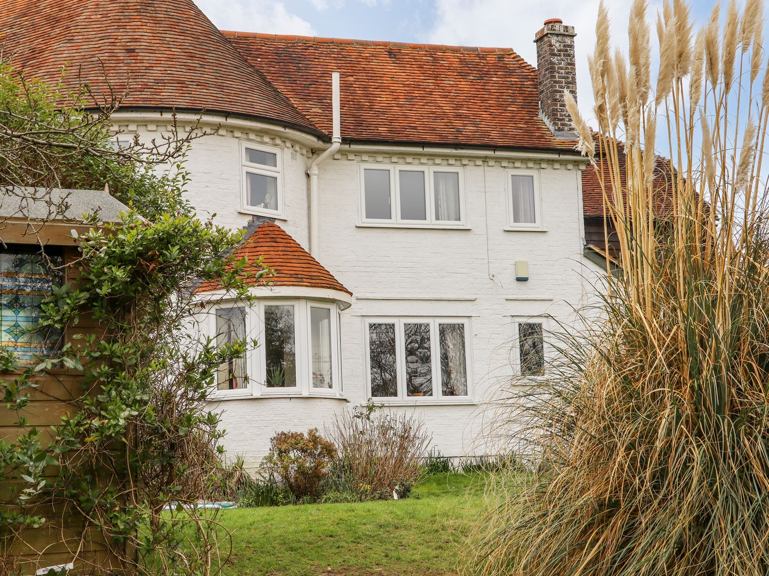 Hop House | Three Oaks | Coghurst Hall | South Of England | Self ...