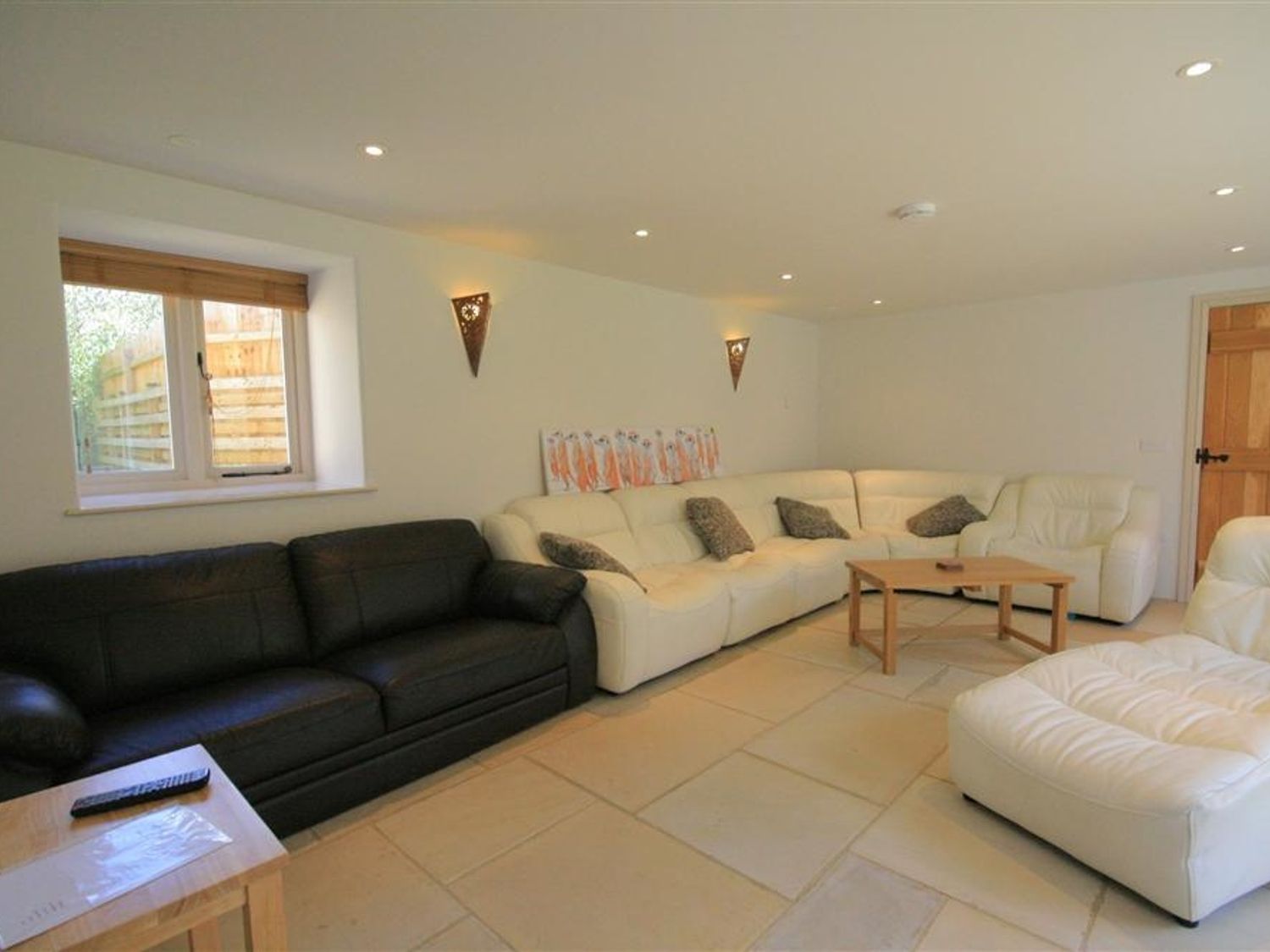 Malt Barn | Burford | Grange Fm | Self Catering Holiday Cottage