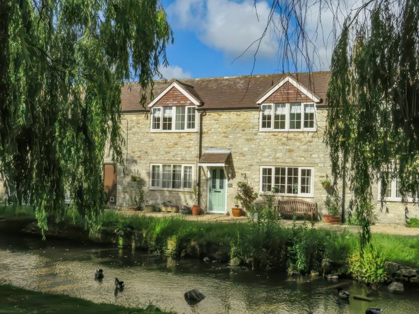Duck Cottage | Sutton Poyntz | Preston | Dorset And Somerset | Self ...