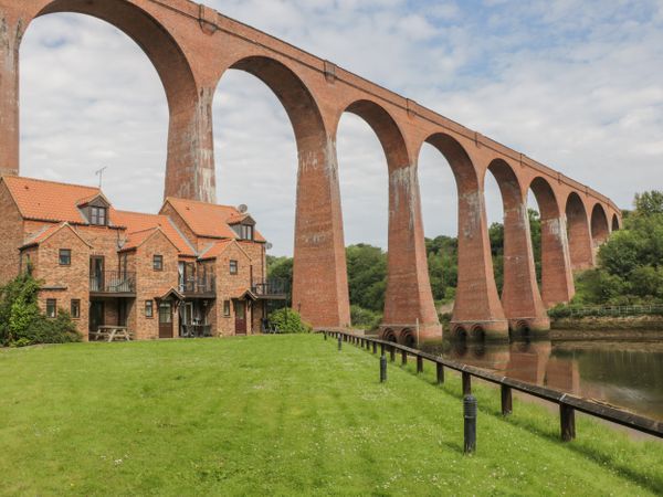 Maplebeck | Whitby | Larpool Hall | North York Moors And Coast | Self ...