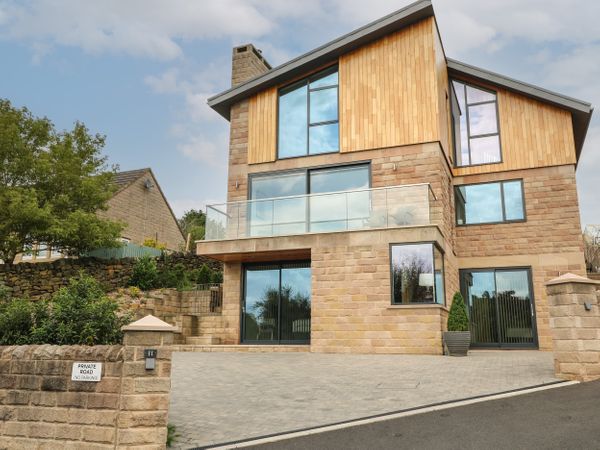 Oakwood House | Matlock | Cunnery | Peak District | Self Catering ...