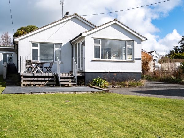 Croft Elms | Polzeath | St Enodoc Church | Cornwall | Self Catering ...