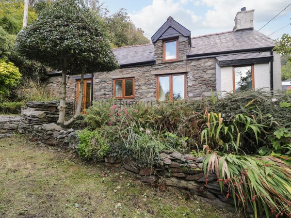 Hen Bopty | Fairbourne | Friog | Self Catering Holiday Cottage