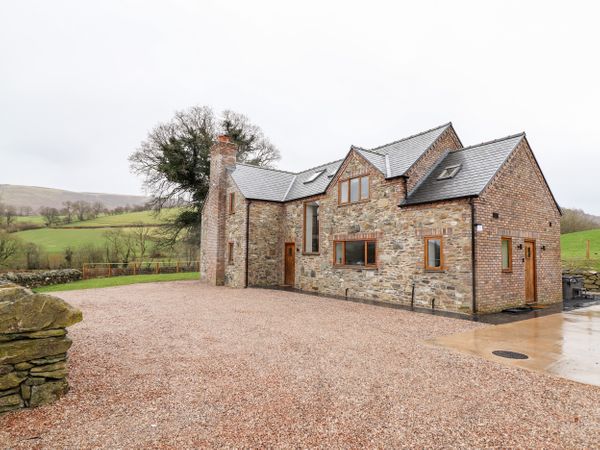 Cwmwr | Penybontfawr | Peniarth | Self Catering Holiday Cottage