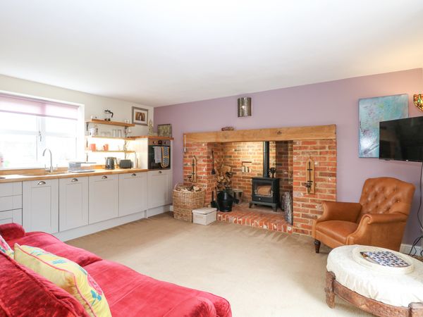 Willow Cottage | Catsfield | Hickling Heath | East Anglia | Self ...