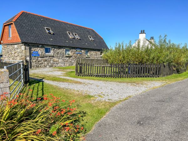 Kelp Cottage | Daliburgh, Isle Of South Uist | An Leth Meadhanach ...