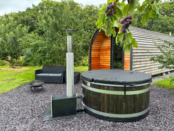 Tyddyn Parthle Pod 1 | Bontnewydd, Gwynedd | Cae-mawr | Self Catering ...