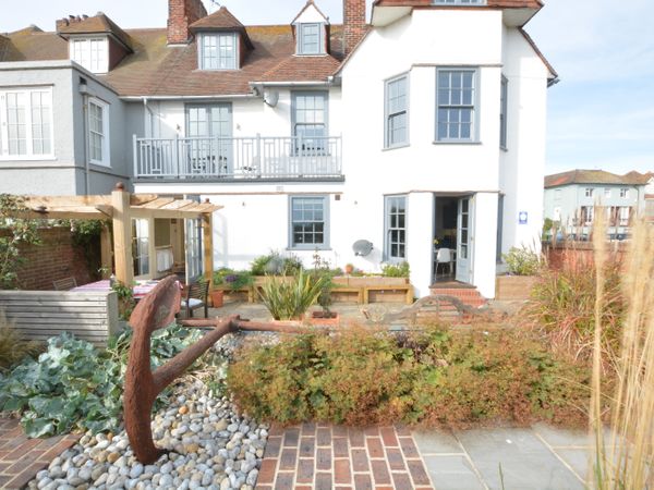 Moot Green House, Aldeburgh | Aldeburgh | East Anglia | Self Catering ...