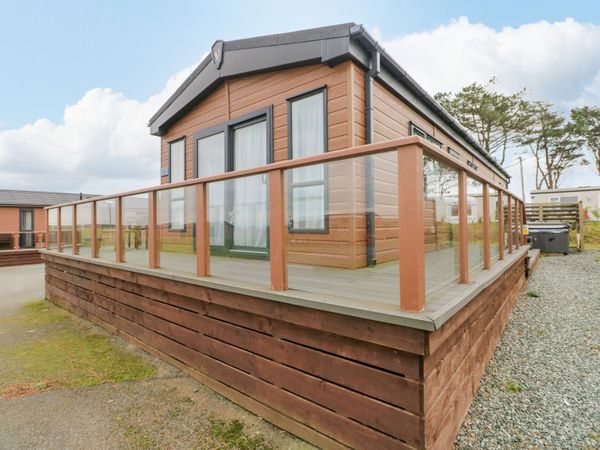 Seahorse Retreat | Little Haven | Cotts, The | Self Catering Holiday ...