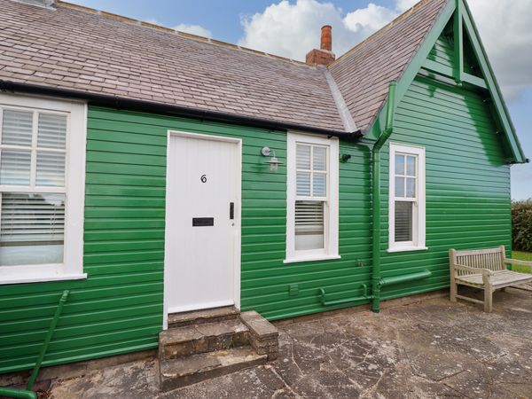 Armstrong Cottages No6 | Bamburgh | Redbarns | Northumbria | Self ...
