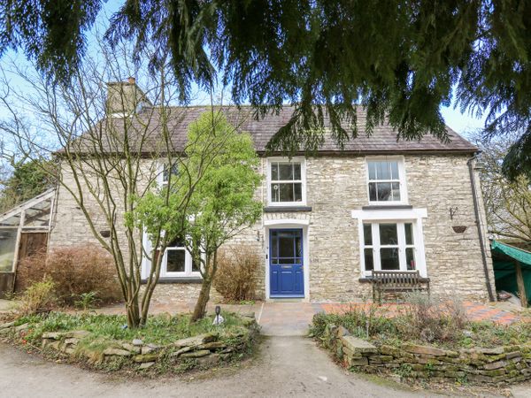 Cringoed House | Aberaeron | Self Catering Holiday Cottage