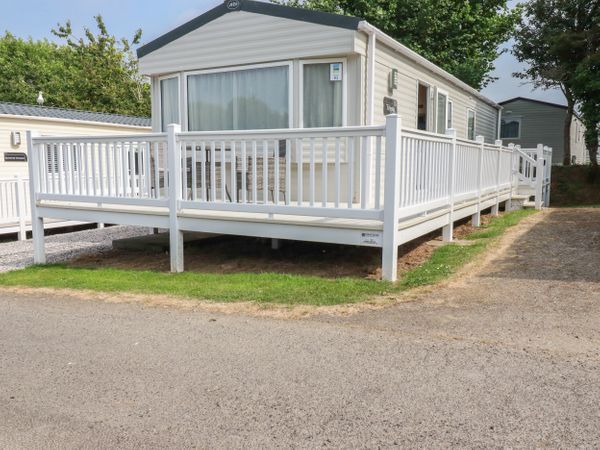 Chez Nous | Crantock | Penpol | Cornwall | Self Catering Holiday Cottage