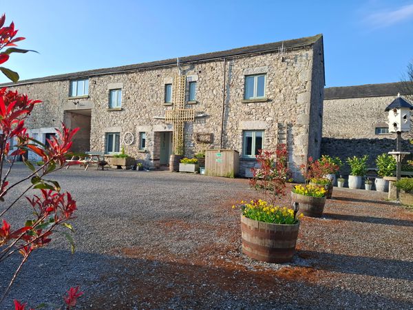 The Coach House At Brackenthwaite Farm | Arnside | Gait Barrows (nature ...