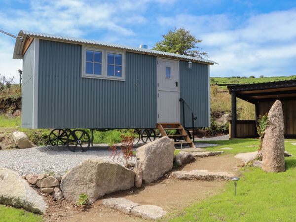 Bosulla Shepherds Hut | Penzance | Ding Dong Mine | Cornwall | Self ...