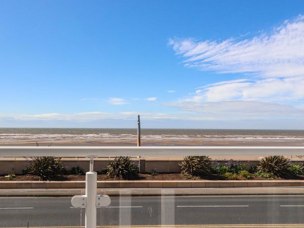 26 North Promenade | Cleveleys | Self Catering Holiday Cottage