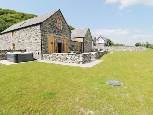 Hay Store | Corwen | Self Catering Holiday Cottage