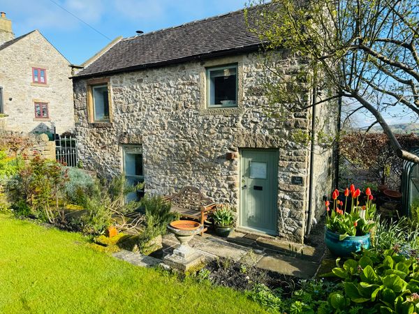 Tor Barn | Winster | Oddo | Self Catering Holiday Cottage