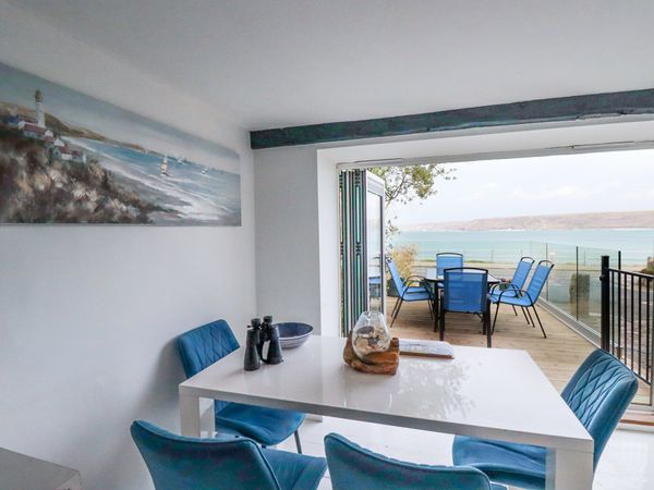 The Cubby Hole | Sennen Cove | Self Catering Holiday Cottage