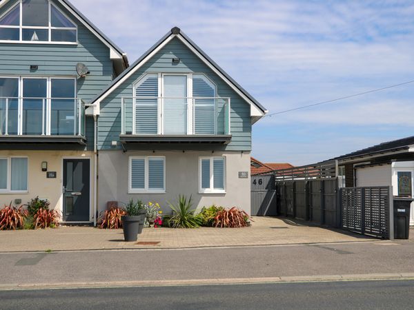 Sea View | Hayling Island | Gable Head | Self Catering Holiday Cottage