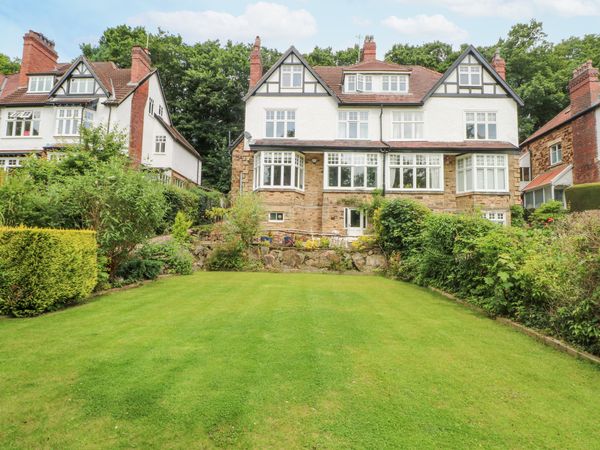 56 Riverdale Road | Sheffield | Tapton Hill | Self Catering Holiday Cottage