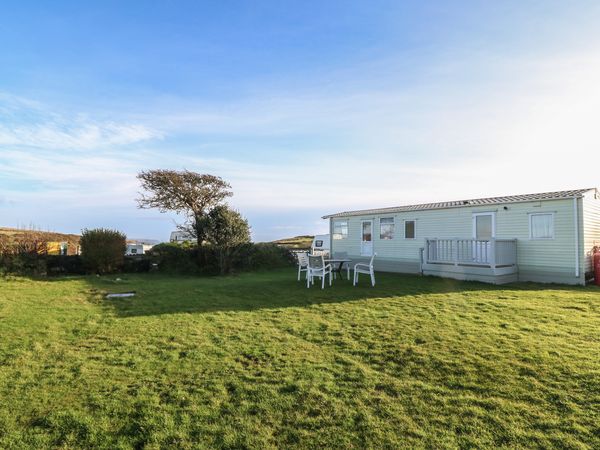 Tir Glyn Caravan | Aberdaron | Bodermid | Self Catering Holiday Cottage