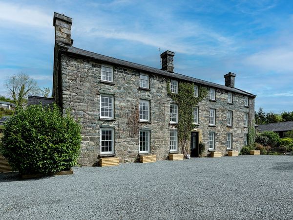 Snowdonia Manor | Dolgellau | Berthlwyd | Self Catering Holiday Cottage